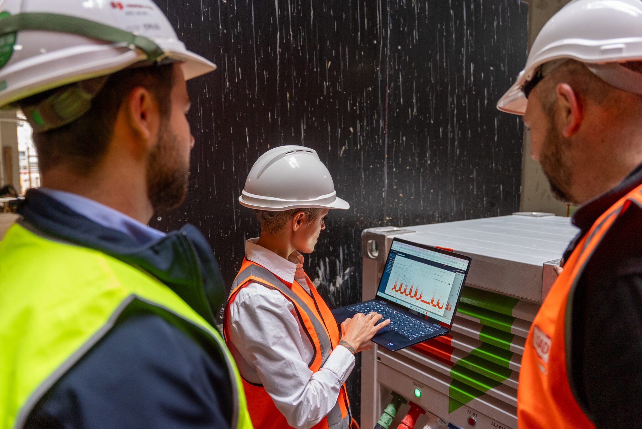 POWERING PEAK LOADS WITH A SMALL TEMP BUILDING SUPPLY - Powershift